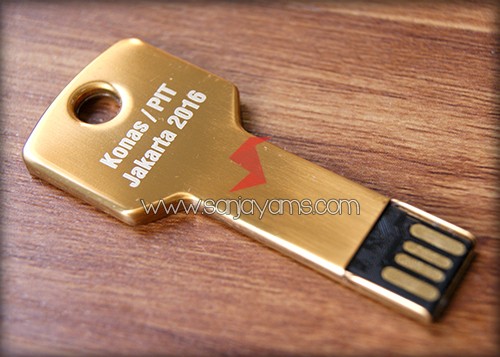 Jual USB Kunci Emas dan Hitam (UM17) | Harga Murah & GRATIS Ongkir area ...